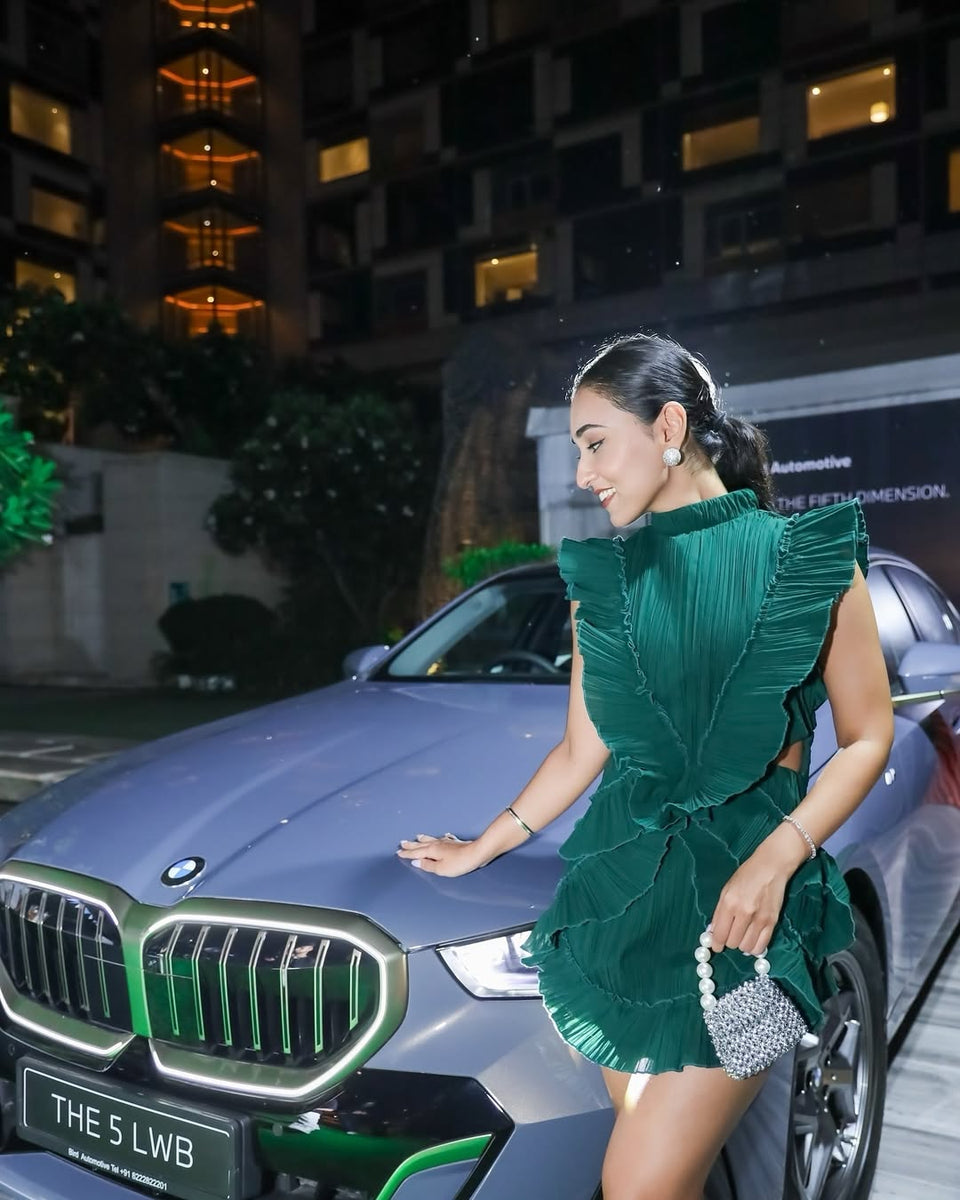 Ruffles & Gathers Green – MEKA